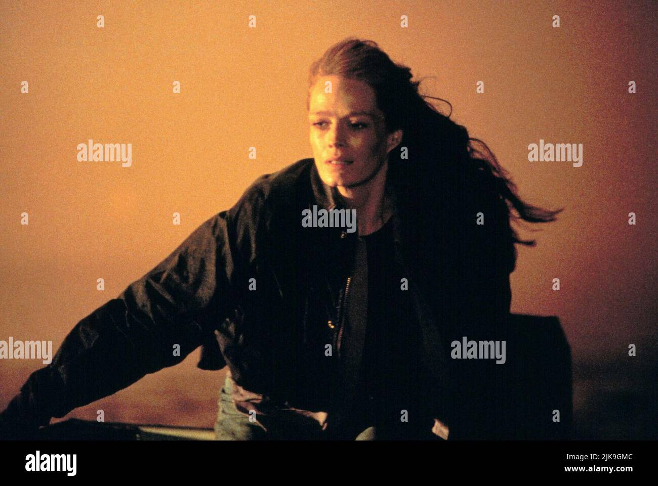 Suzy Amis Film: Firestorm (1998) Characters: Jennifer Director: Dean ...