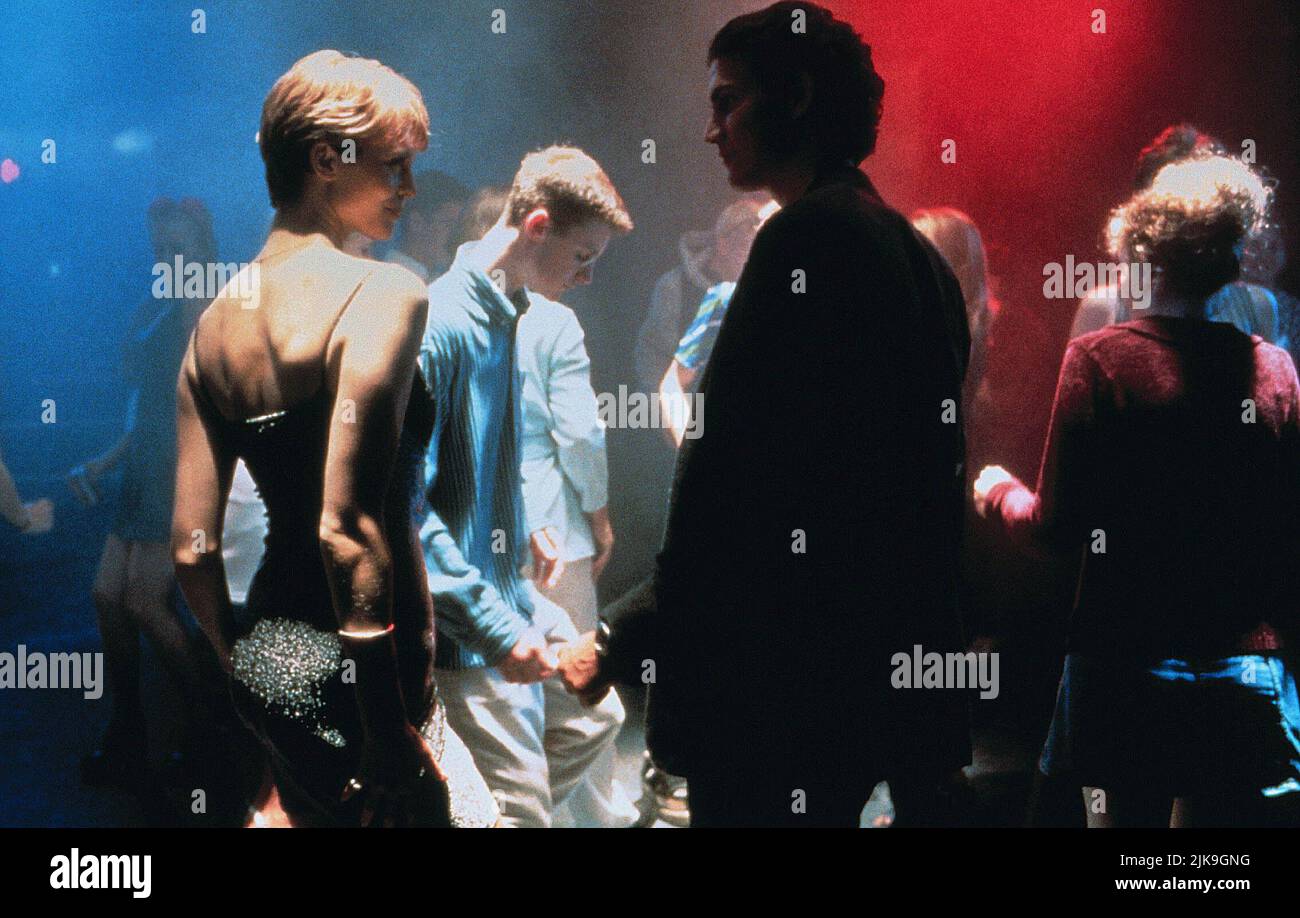 Get real 1998 hi-res stock photography and images - Alamy