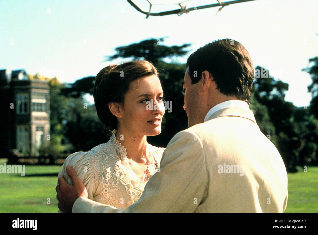 Natasha Mcelhone,Robert Portal Film Mrs. Dalloway (1997) Characters ...