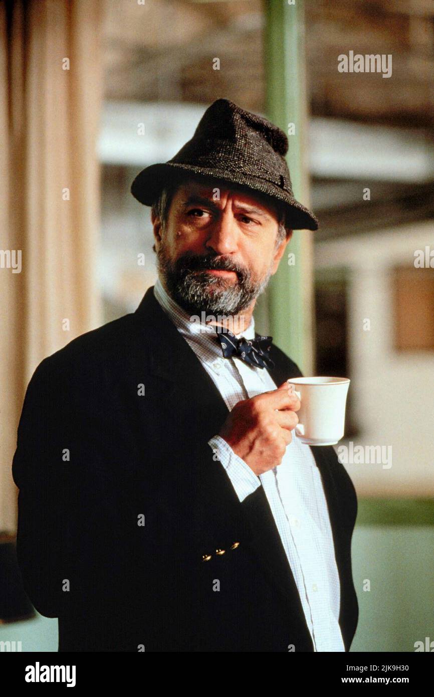 Robert De Niro Film Wag The Dog (1997) Characters: Conrad Brean ...