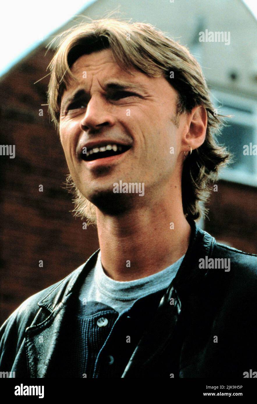 Robert carlyle full monty film still hi-res stock photography and ...