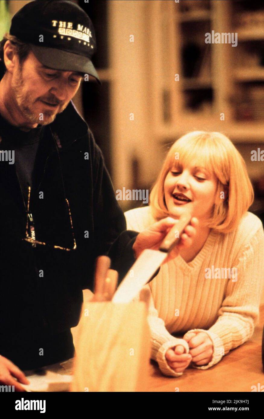 Wes Craven & Drew Barrymore Film Scream (USA 1996) Characters: Fred the ...