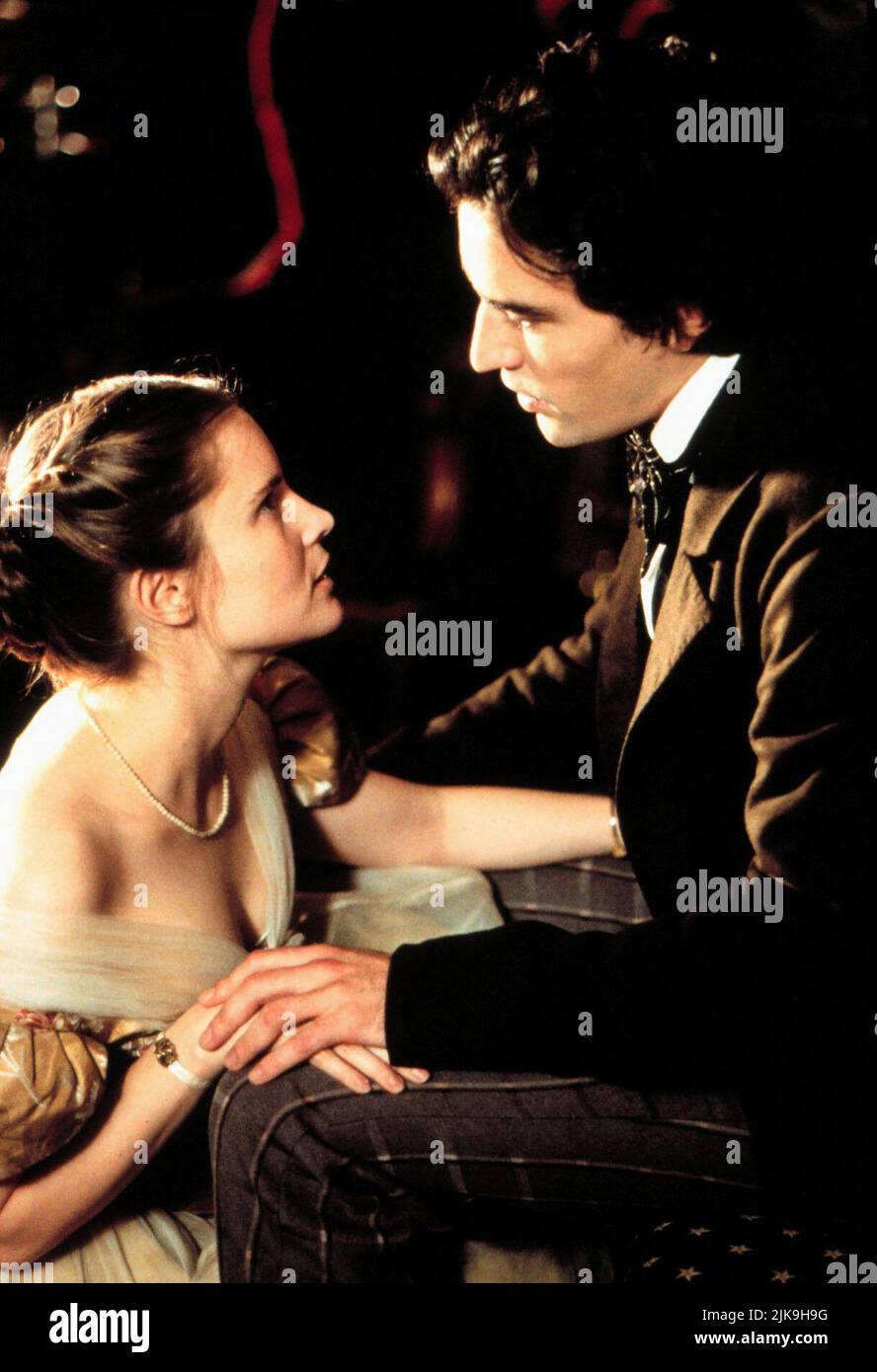 Jennifer Jason Leigh & Ben Chaplin Film: Washington Square (US A1997 ...