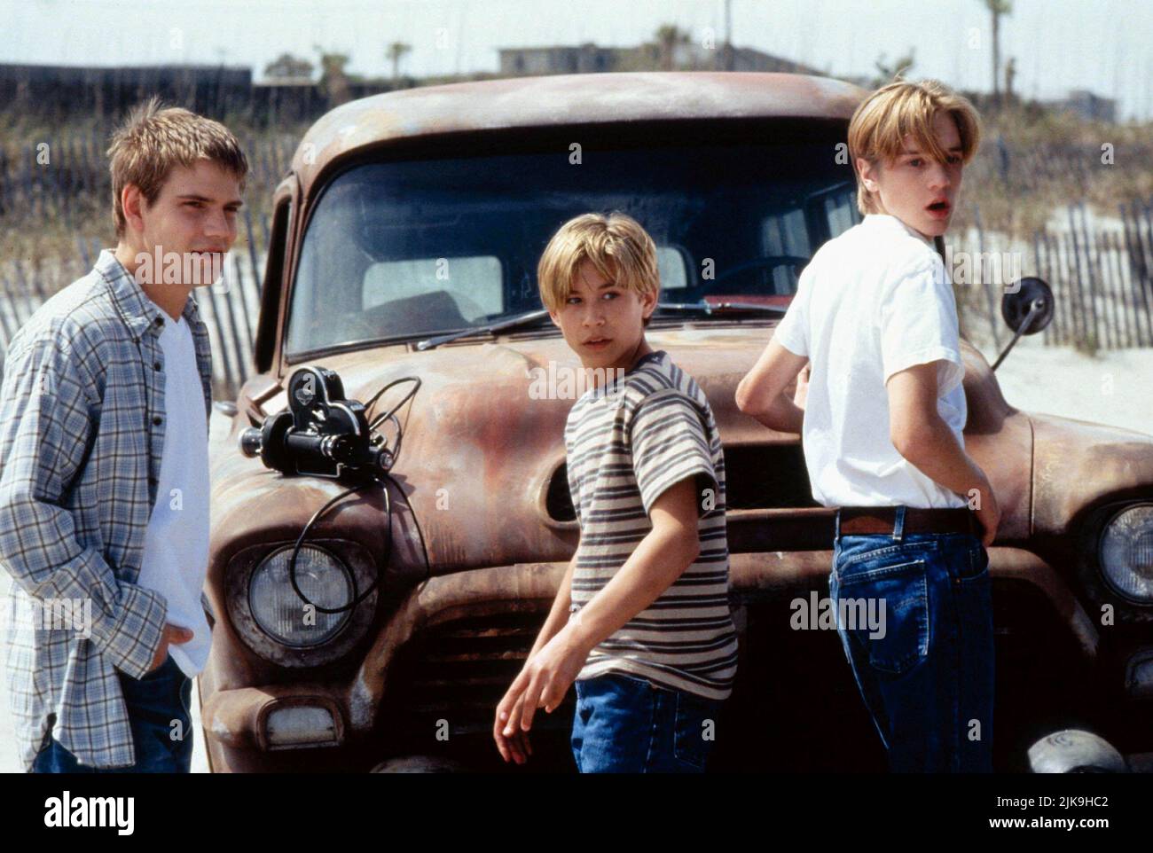Scott Bairstow, Jonathan Taylor Thomas, Devon Sawa Film: Wild America ...