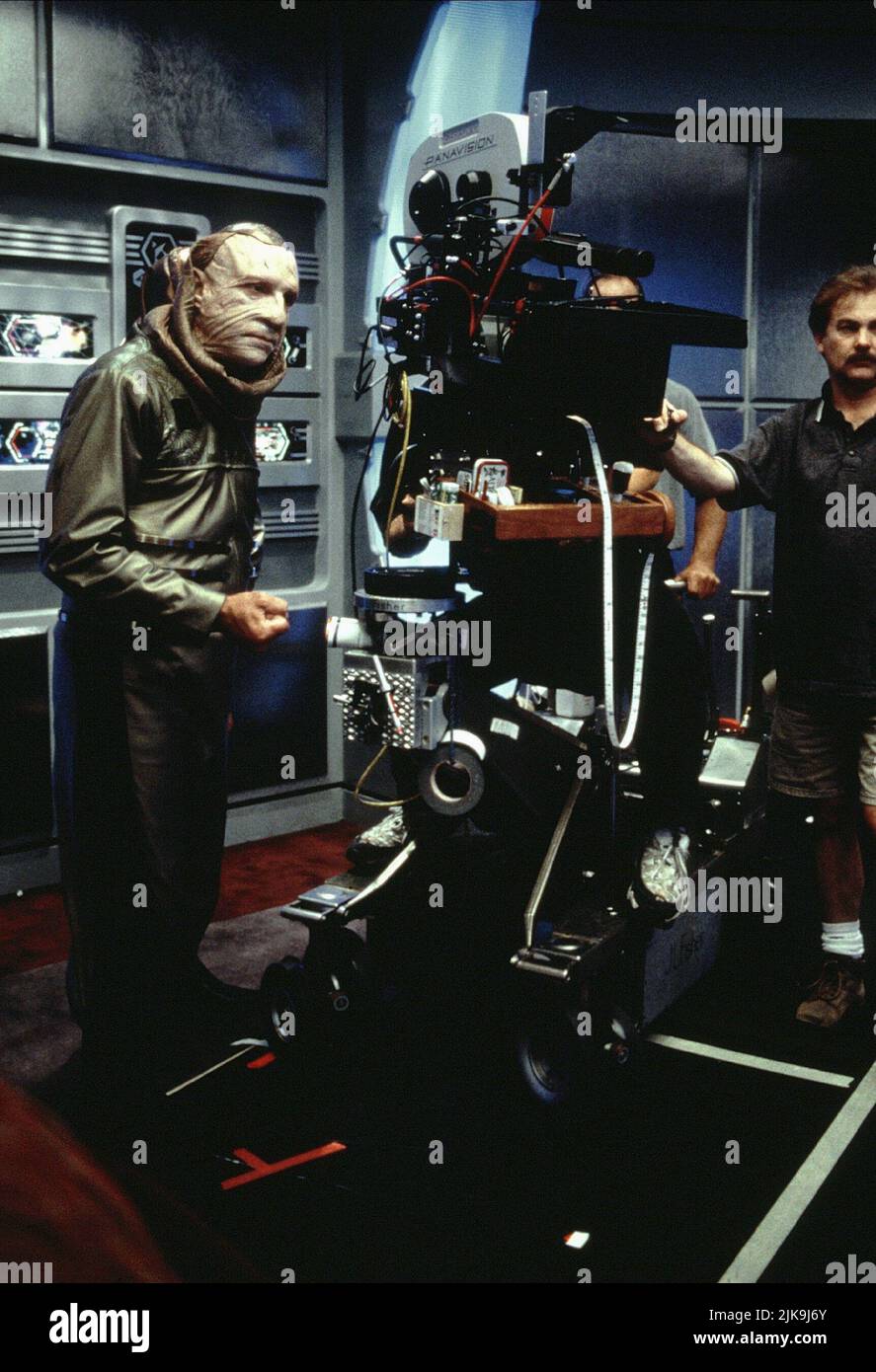 F. Murray Abraham Film Star Trek: Insurrection (USA 1998) Characters ...