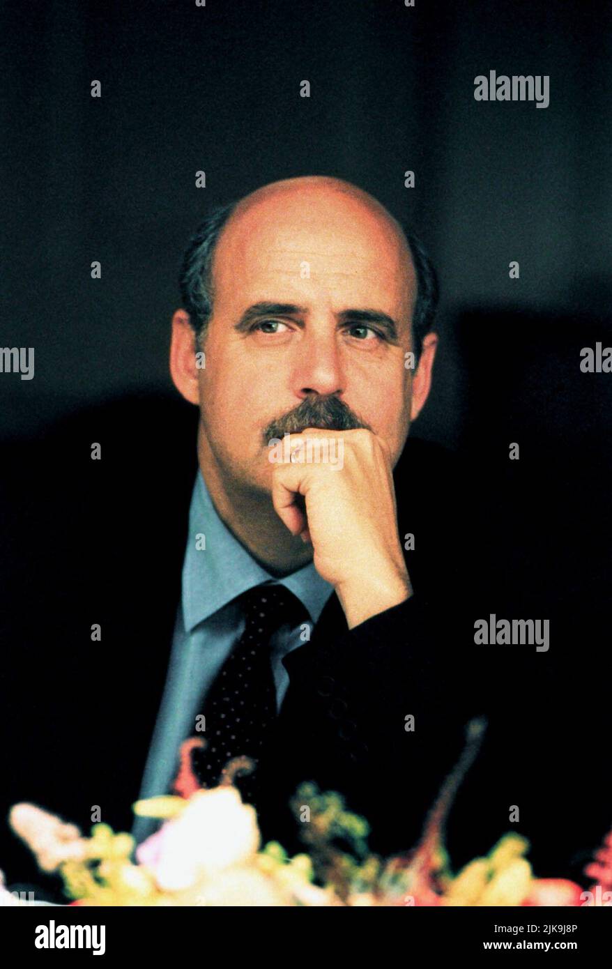 Jeffrey tambor 1990 hi-res stock photography and images - Alamy