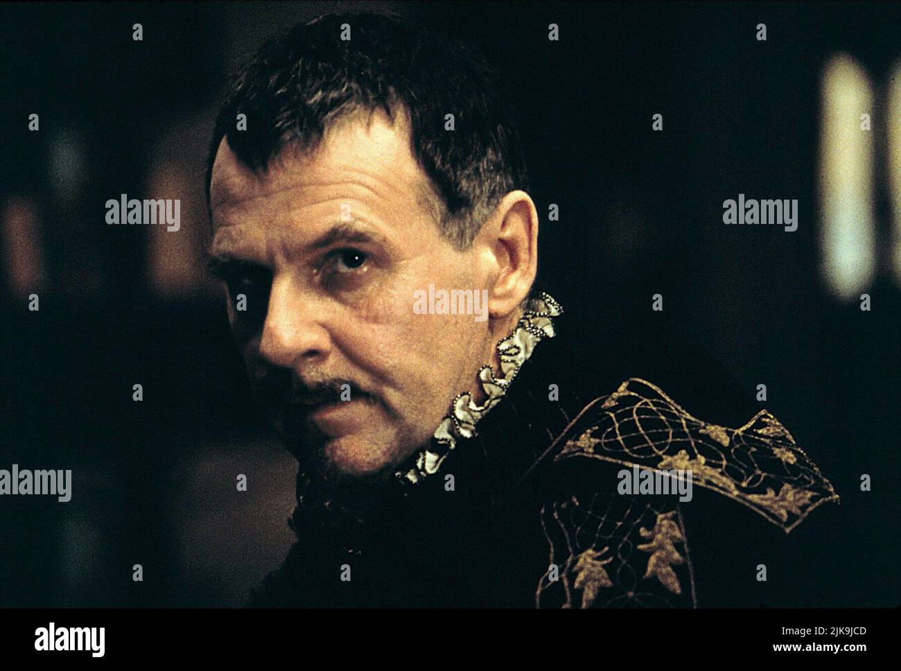 Tom wilkinson shakespeare in love hi-res stock photography and images ...