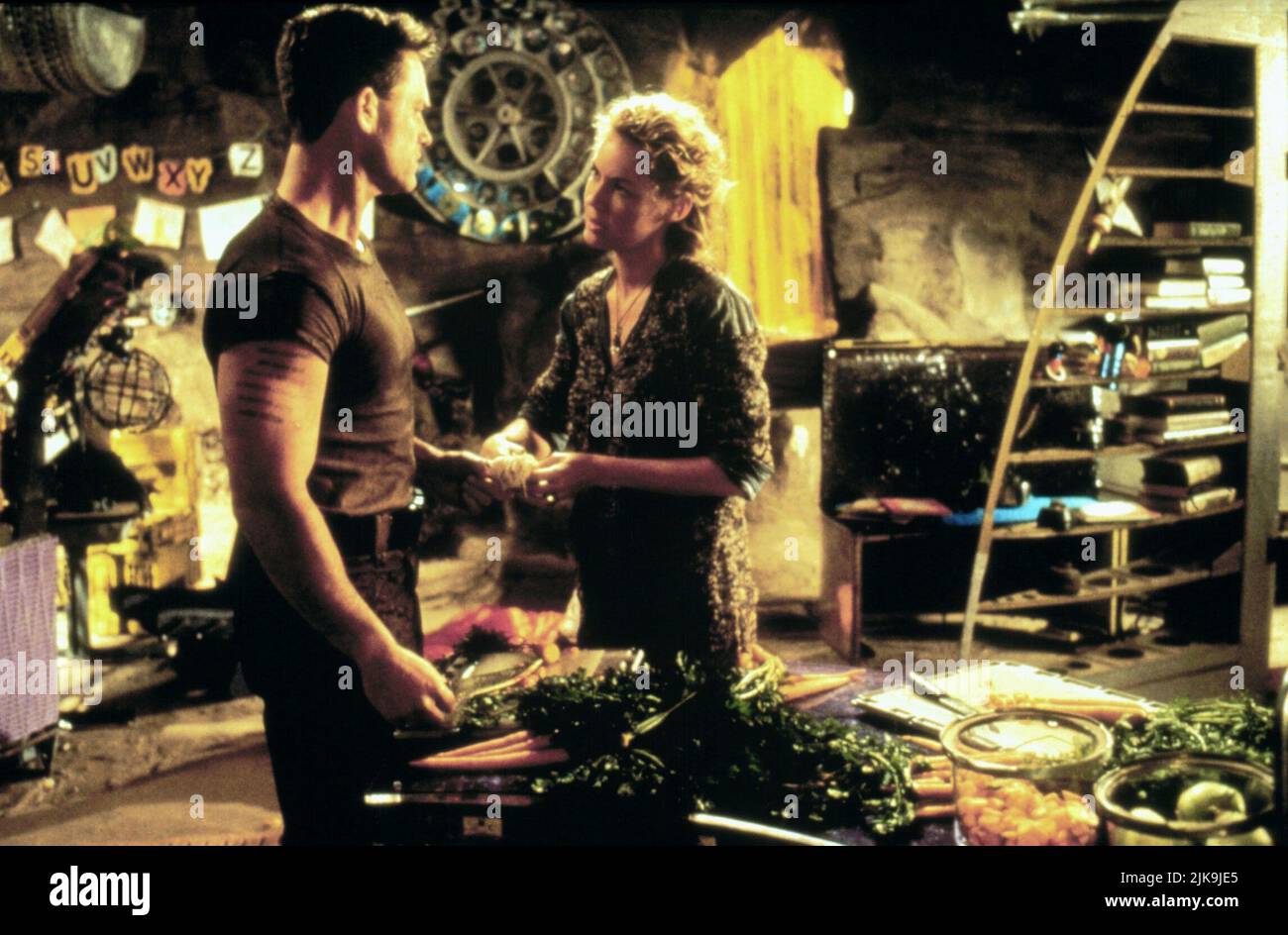 Kurt Russell & Connie Nielsen Film Soldier (1998) Characters: Todd ...