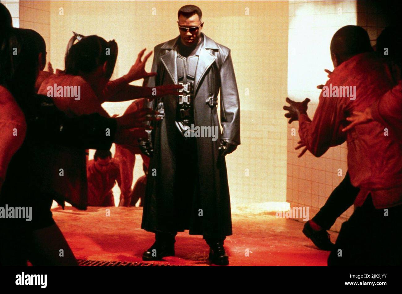 Wesley Snipes Film Blade (USA 1998) Characters: Blade Director: Stephen ...