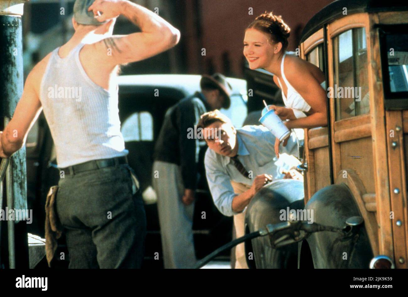 Jeremy Irons & Dominique Swain Film Lolita (1997) Characters: Humbert ...