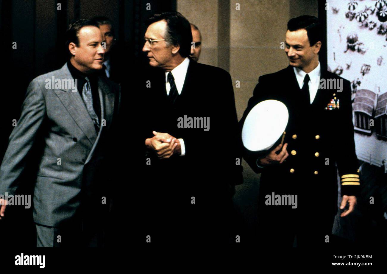 John Heard, Joel Fabiani & Gary Sinise Film: Snake Eyes (USA/CAN 1998) Characters: Gilbert ...