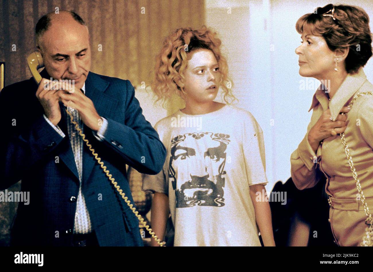 Alan Arkin, Natasha Lyonne & Jessica Walter Film: Slums Of Beverly ...