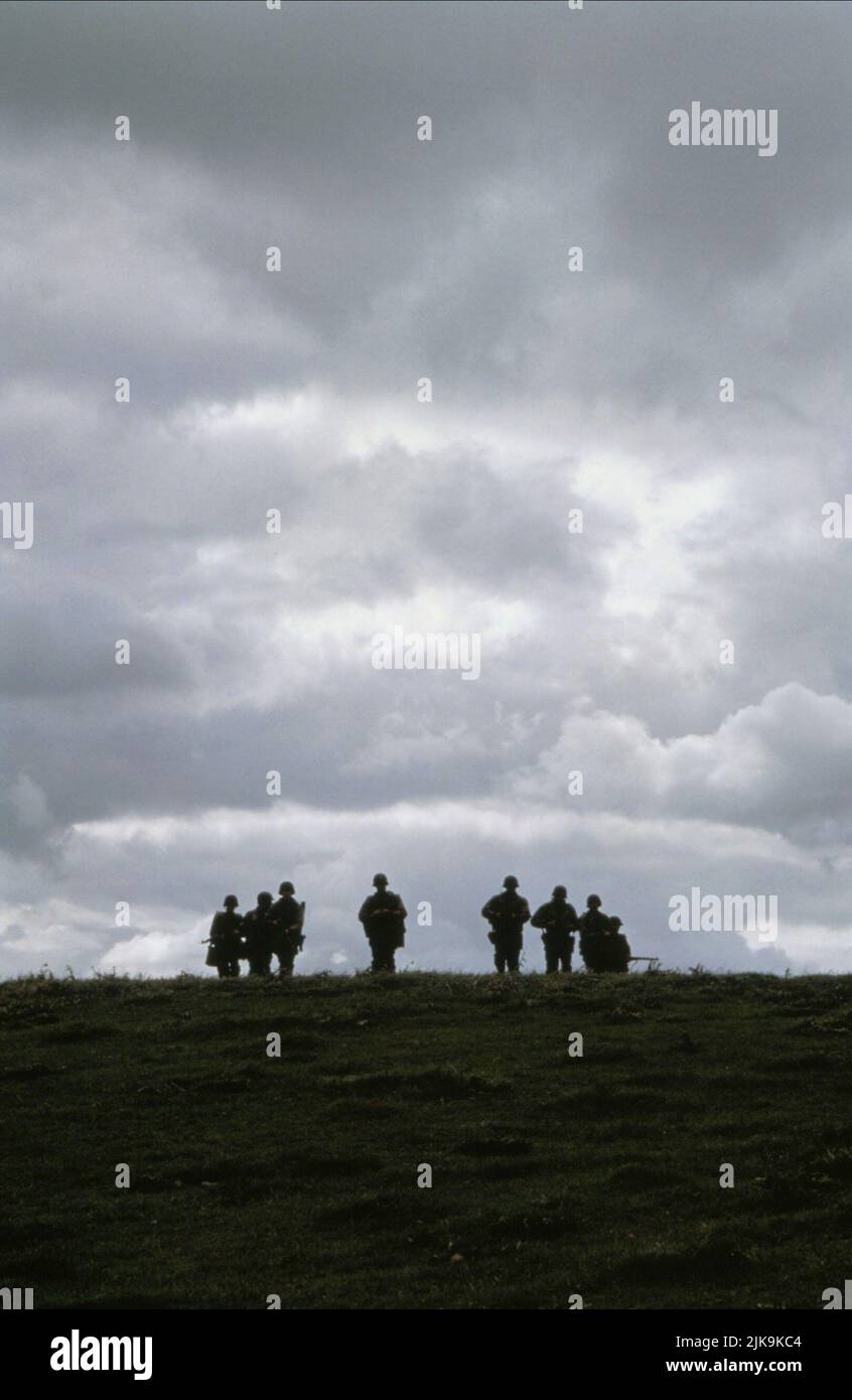 Soldiers In Field Film Saving Private Ryan (USA 1998) Director: Steven ...