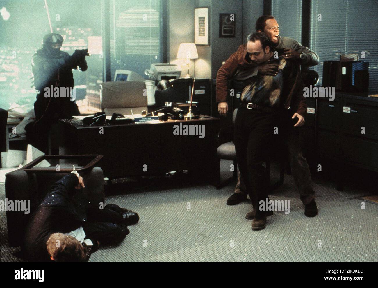 Samuel L. Jackson & Paul Giamatti Film The Negotiator (USA/DE 1998 ...