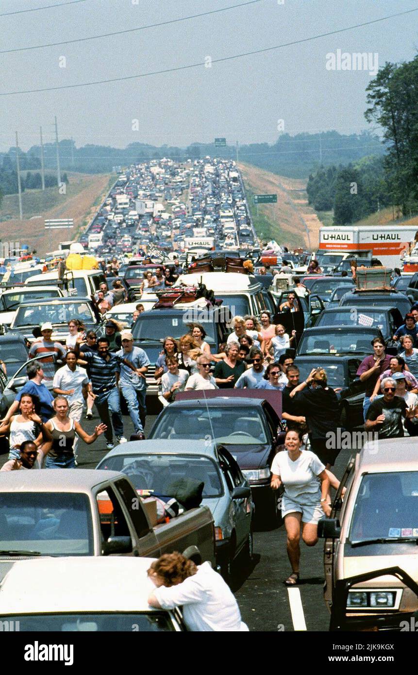 Evacuation Scene Film Deep Impact (1998) Director: Mimi Leder 07 May ...