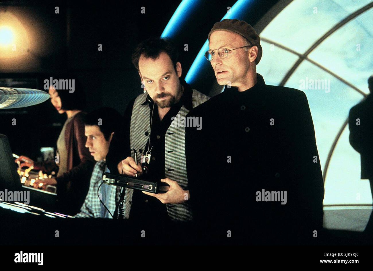 Paul Giamatti & Ed Harris Film The Truman Show (USA 1998) Characters ...