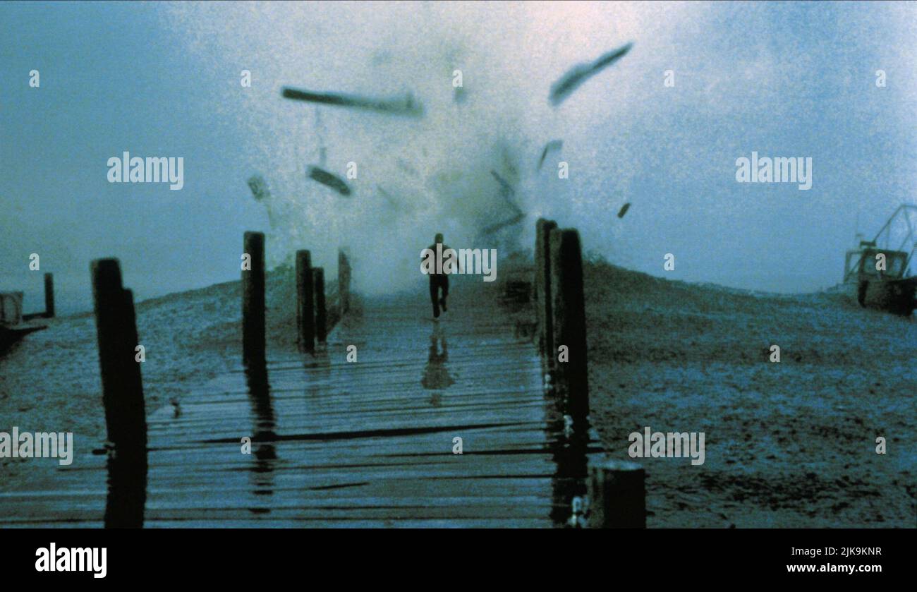 Man Runs Along Jetty Film: Godzilla (USA/JP 1998) Director: Roland ...