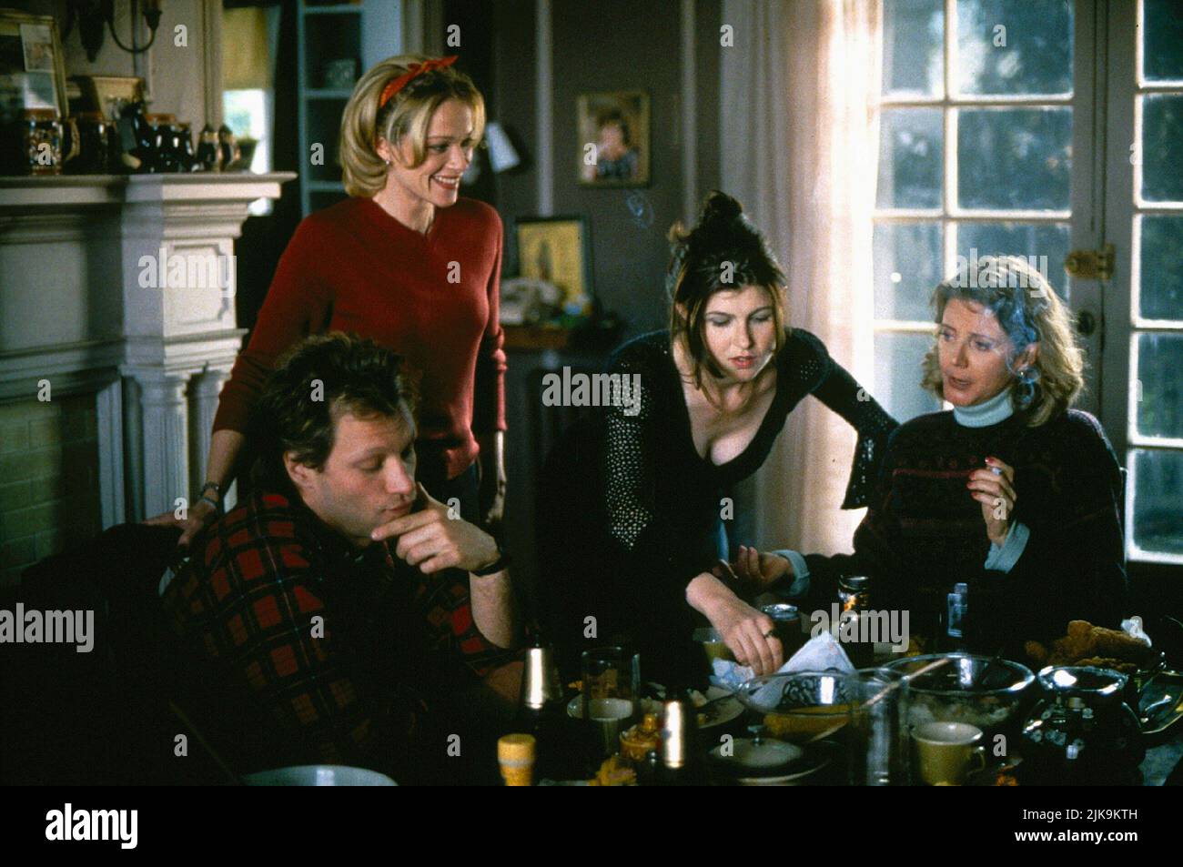 Bon Jovi, Lauren Holly, Connie Britton, Blythe Danner Film No Looking Back (1998) Characters ...