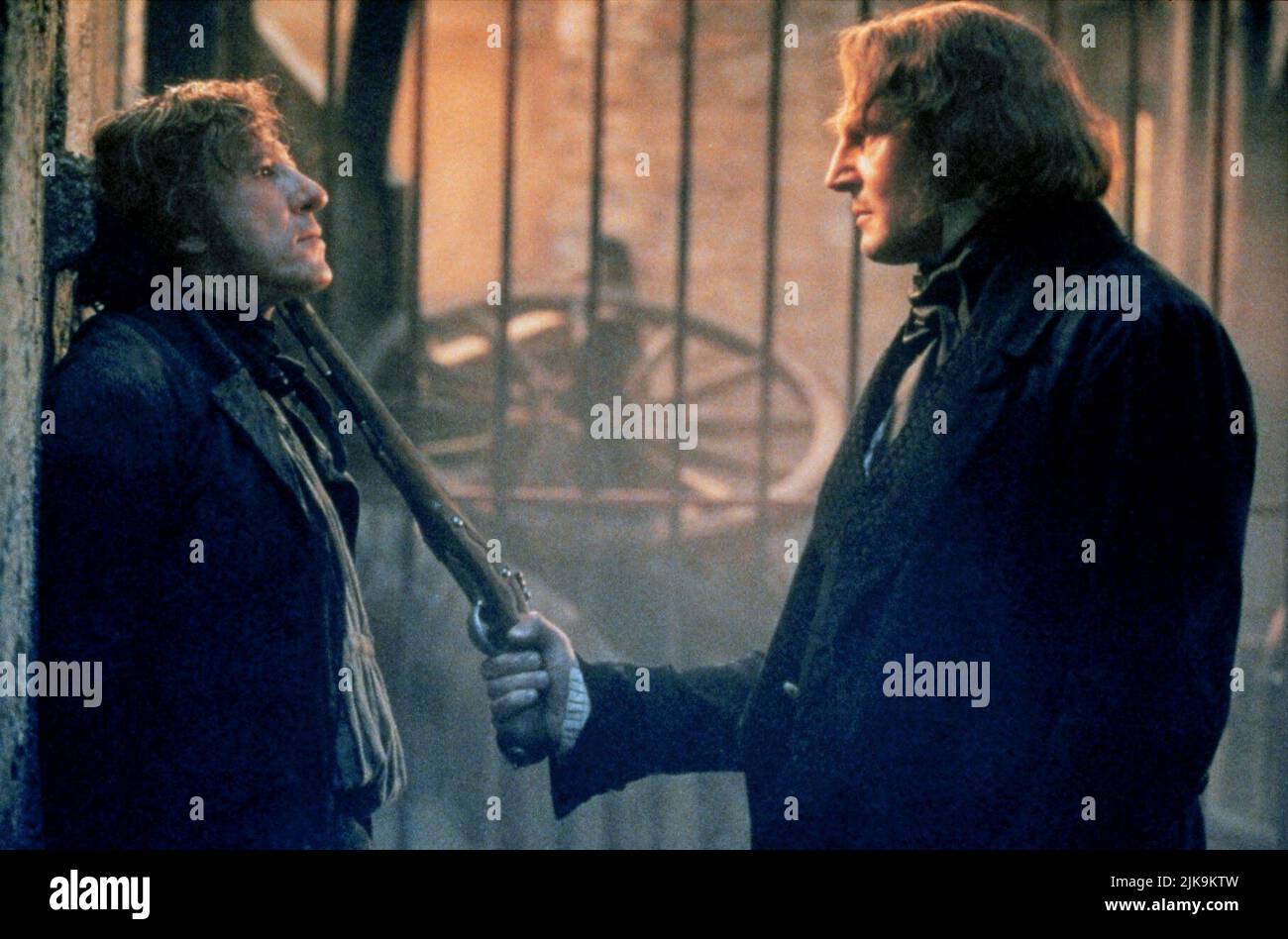 Geoffrey Rush & Liam Neeson Film: Les Miserables (USA/UK/DE 1998 ...
