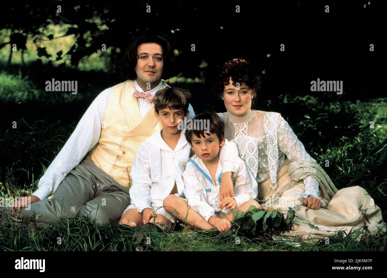 Stephen Fry & Jennifer Ehle Film: Wilde (UK/DE/JP 1997) Characters ...