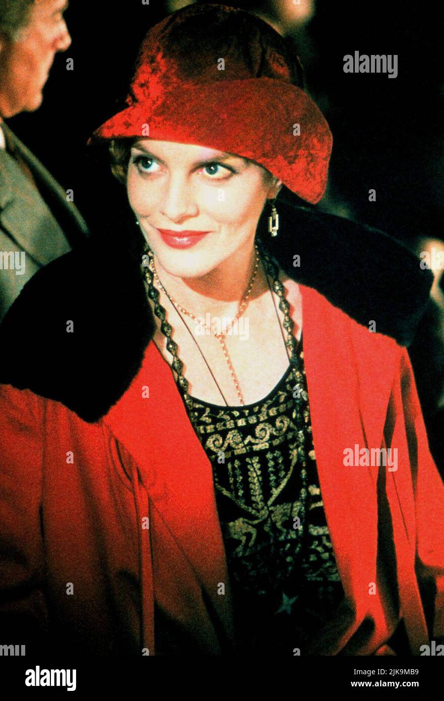 Rene Russo Film Buddy (1997) Characters: Mrs. Gertrude 'Trudy' Lintz ...