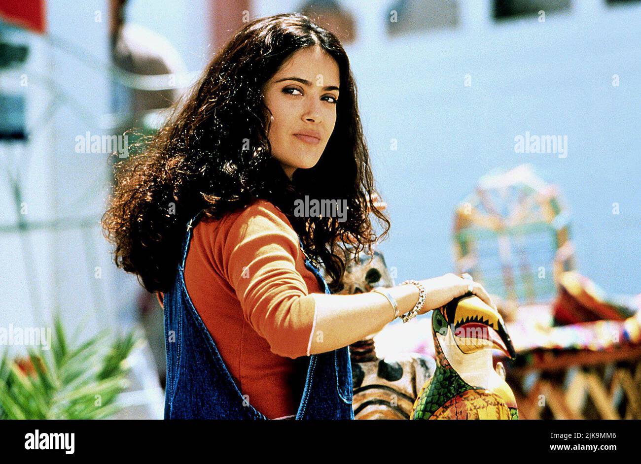 Salma hayek fools rush in hi-res stock photography and images - Alamy