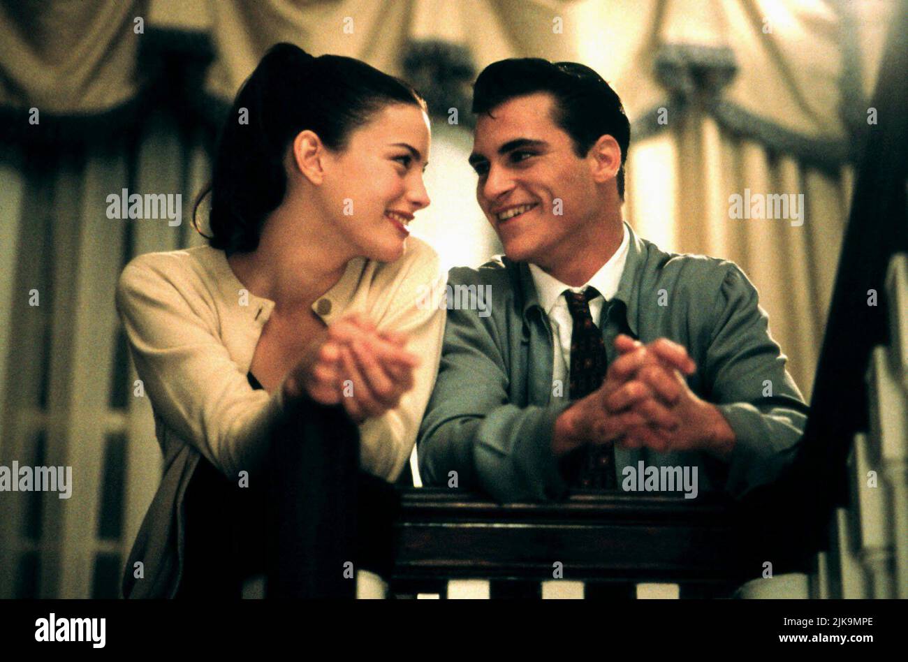 Liv Tyler & Joaquin Phoenix Film Inventing The Abbotts (1997 ...