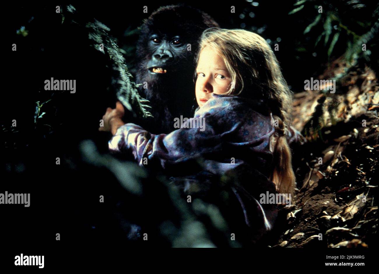 Gorilla & Mika Boorem Film Mighty Joe Young (USA 1998) Characters ...