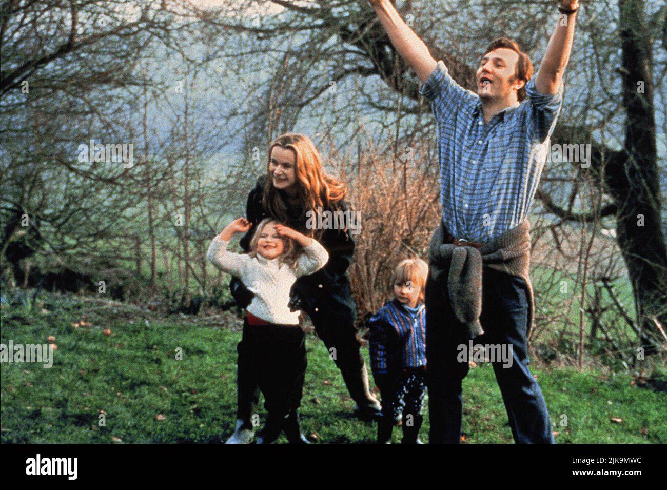 Hilary and jackie 1998 david morrissey hi-res stock photography and ...