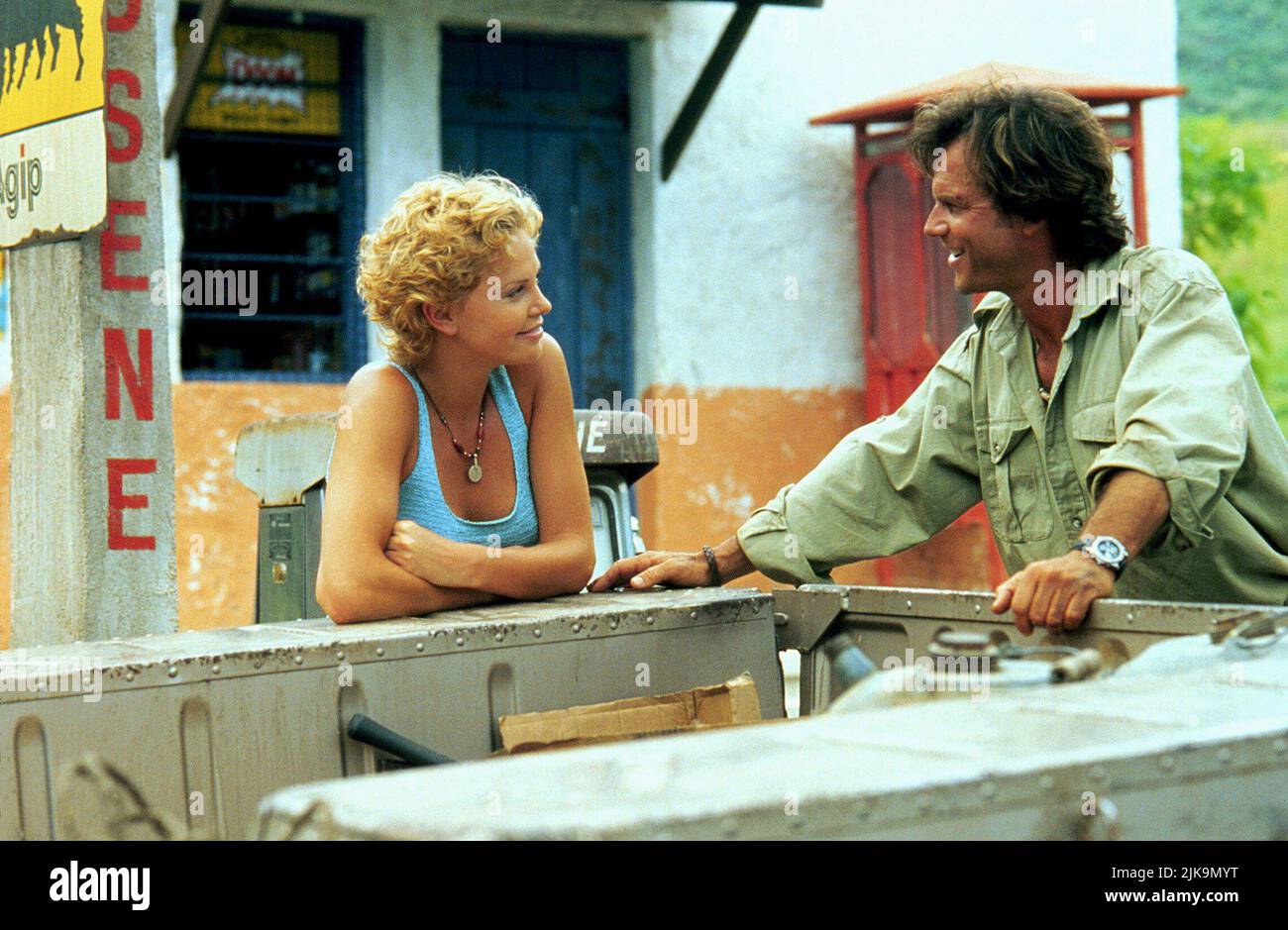 Charlize Theron & Bill Paxton Film: Mighty Joe Young (USA 1998 ...