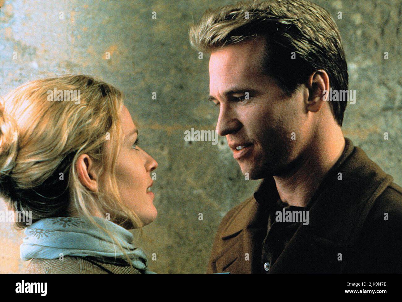 Val kilmer elisabeth shue saint hi-res stock photography and images - Alamy