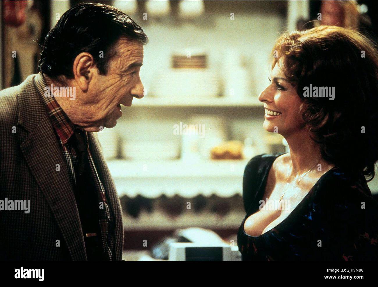 Walter Matthau & Sophia Loren Film: Grumpier Old Men (USA 1995) Characters: Max Goldman & Maria ...