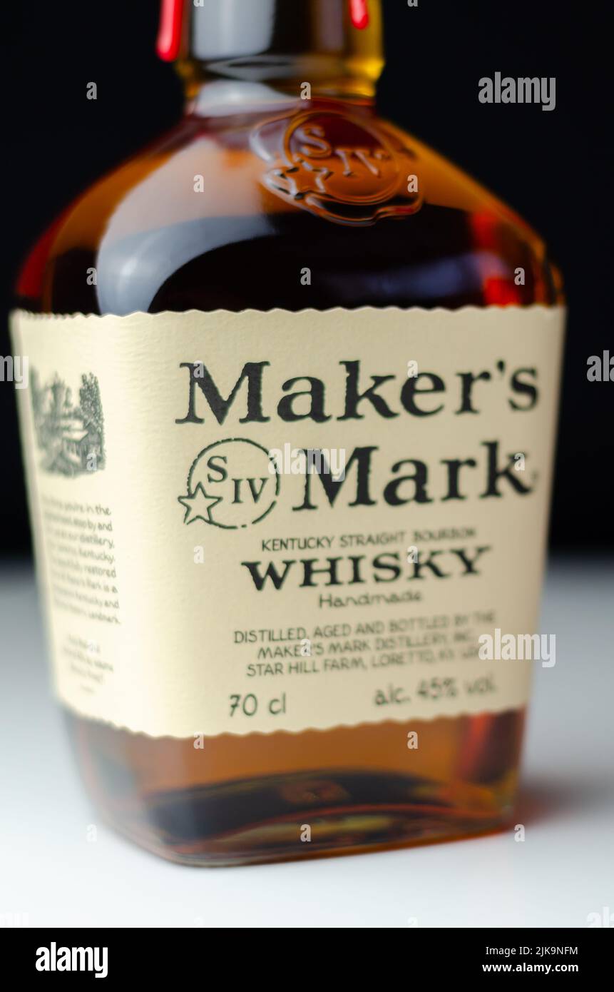 Suntory logo hi-res stock photography and images - Alamy