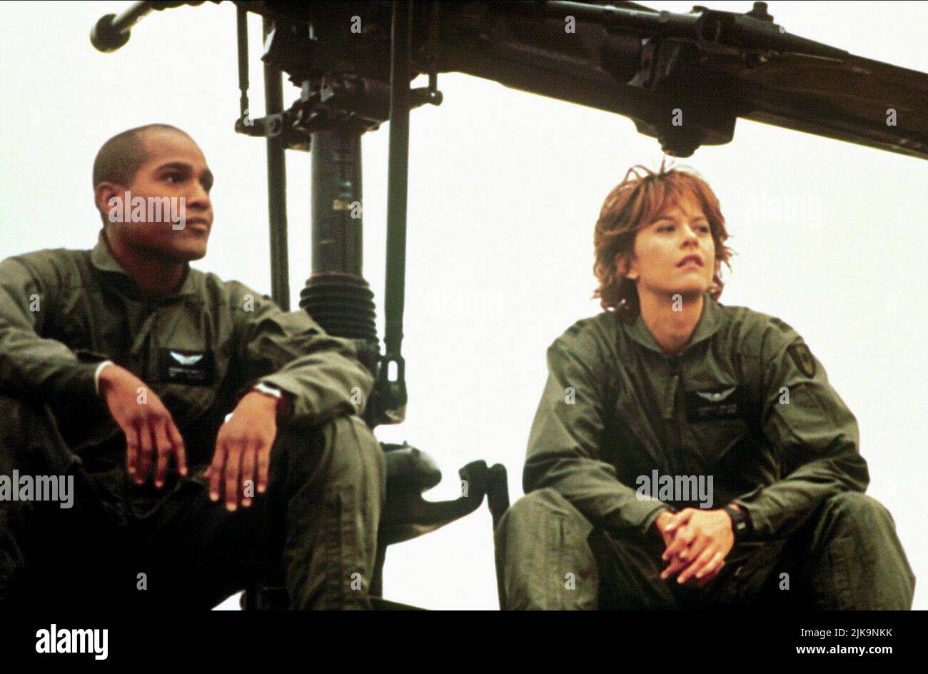 Seth Gilliam & Meg Ryan Film Courage Under Fire (1996) Characters ...