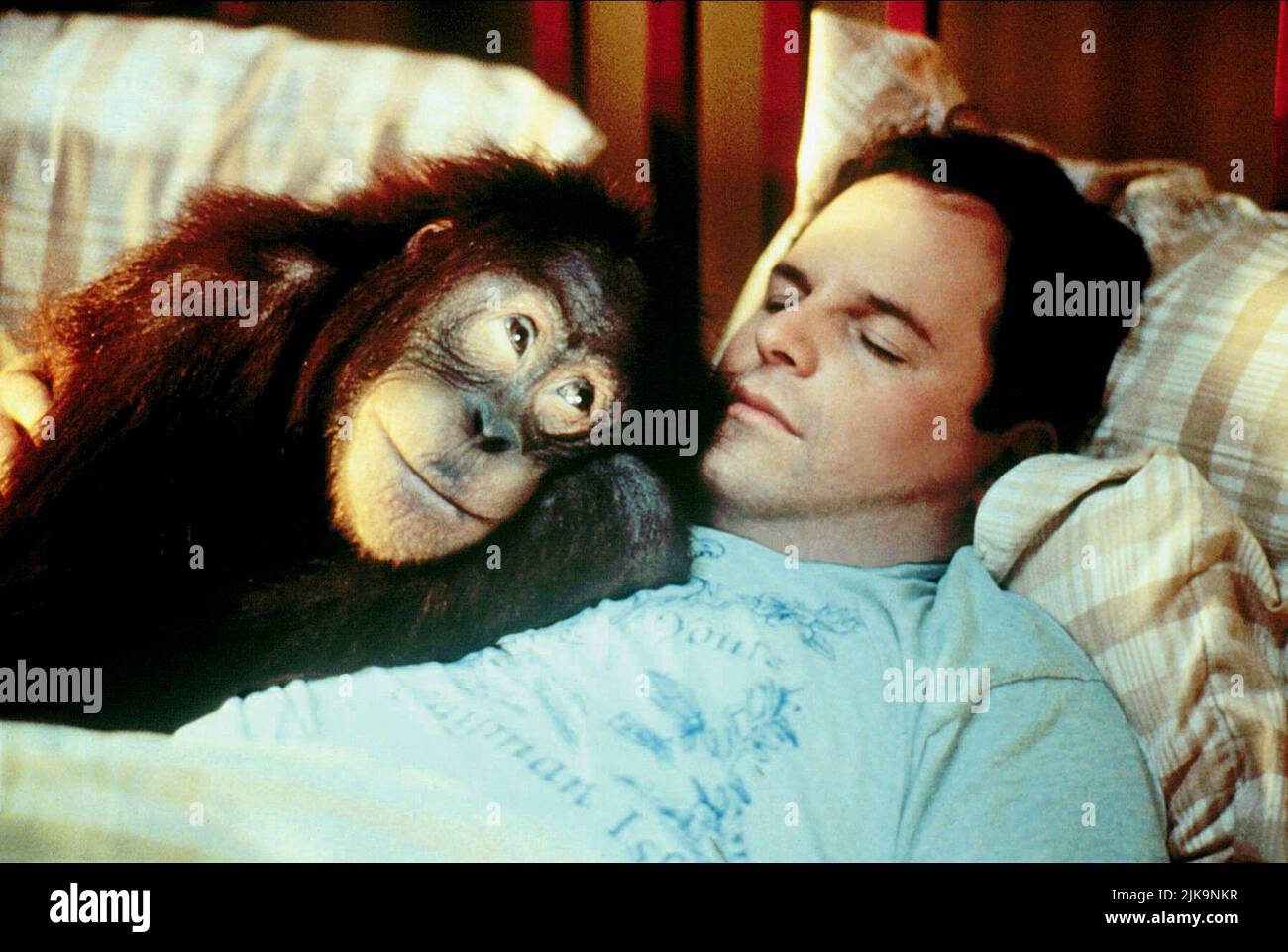 Jason Alexander & Orangutan Film: Dunston Checks In (1996) Characters ...