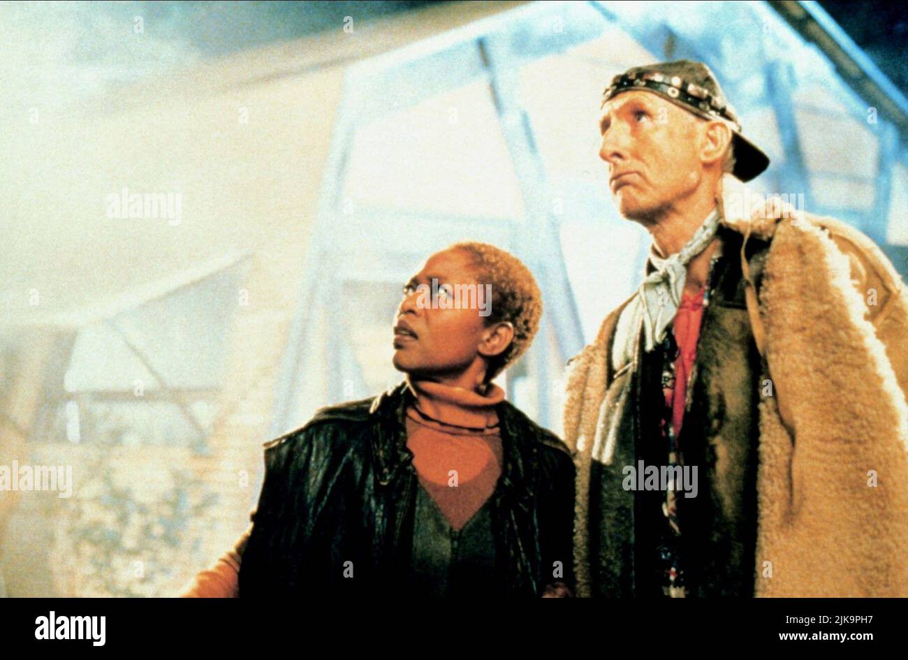 Alfre Woodard & James Cromwell Film: Star Trek: First Contact (USA 1996) Characters: Lily Sloane ...