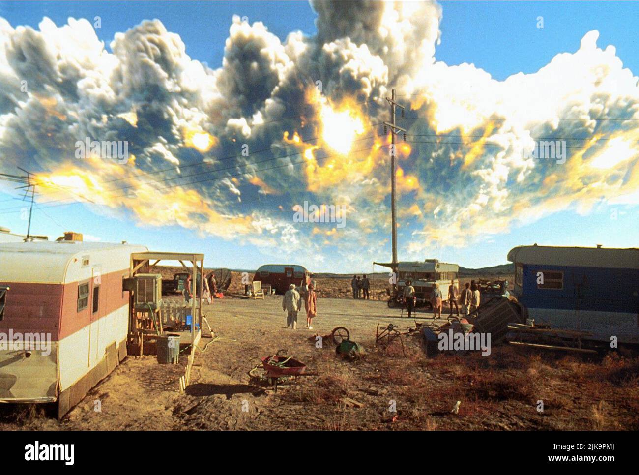 Fire In The Sky Film: Independence Day (USA 1996) Director: Roland ...