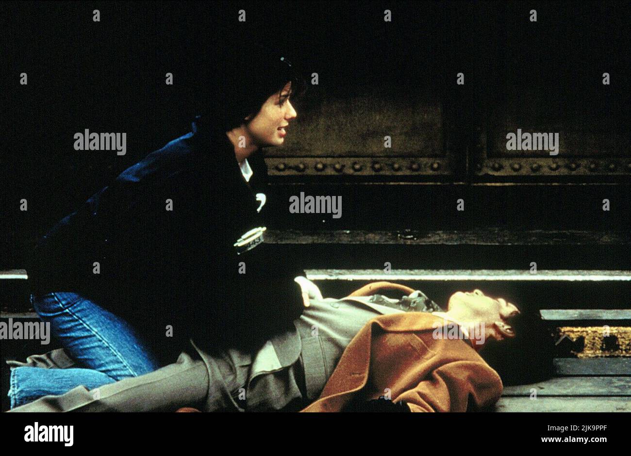 Sandra Bullock, Peter Gallagher Film: While You Were Sleeping (USA 1995 ...