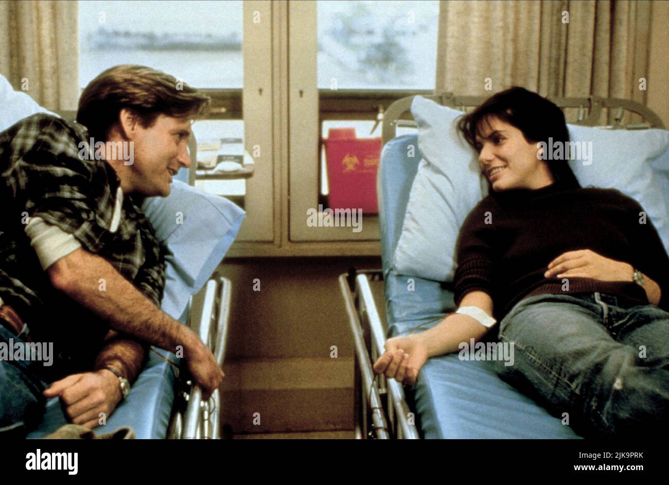 Bill Pullman & Sandra Bullock Film: While You Were Sleeping (USA 1995 ...