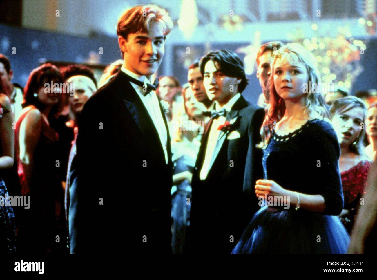 James Van Der Beek, Ariana Richards Film Angus (1995) Characters: Rick ...