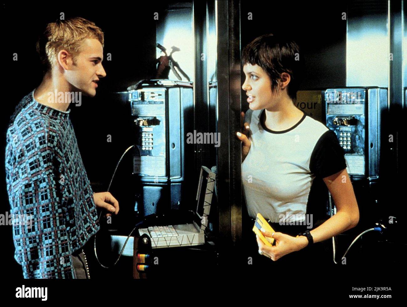 Angelina jolie hackers film 1995 hi-res stock photography and images ...