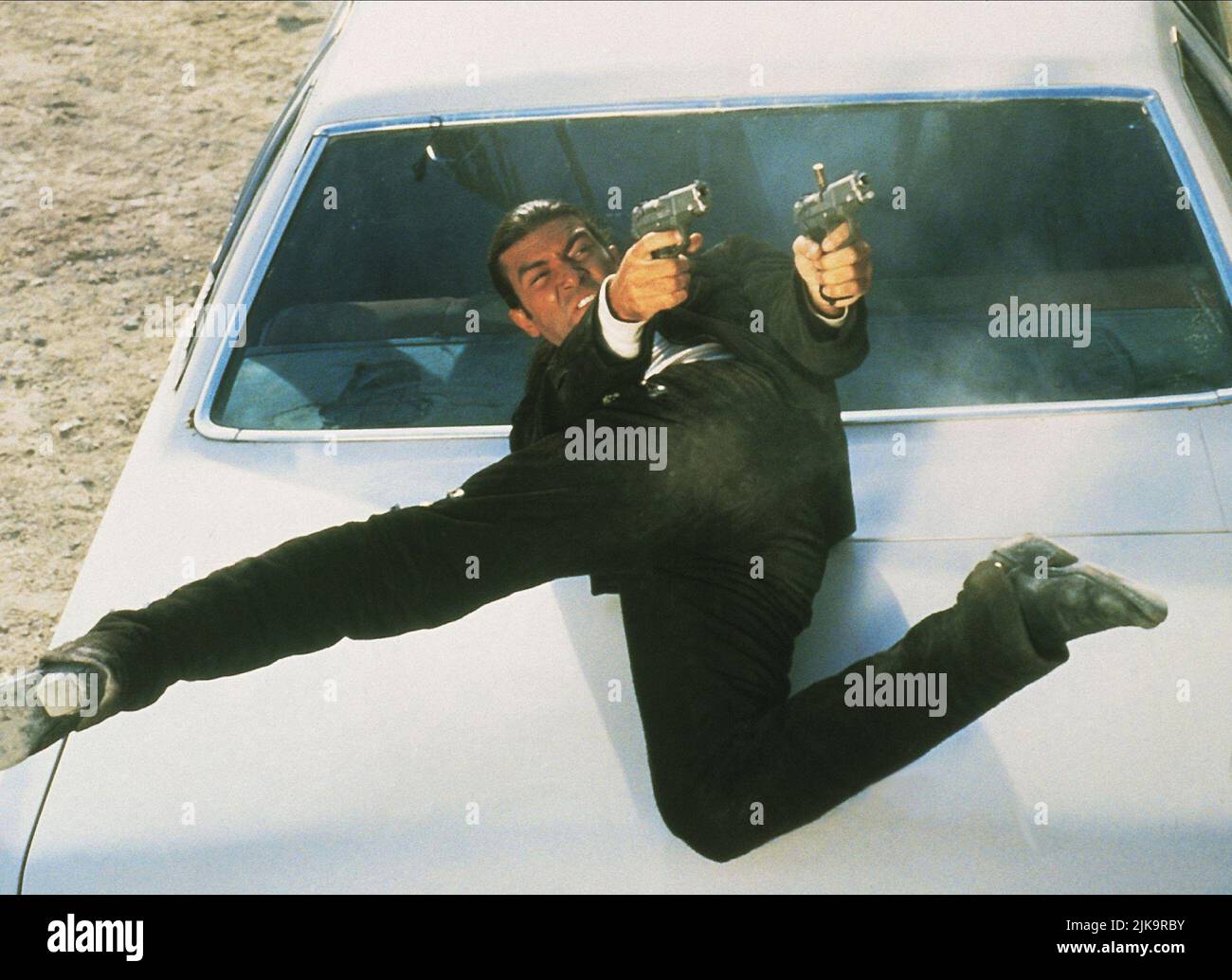 Antonio Banderas Film Desperado (USA 1995) Characters: El Mariachi ...