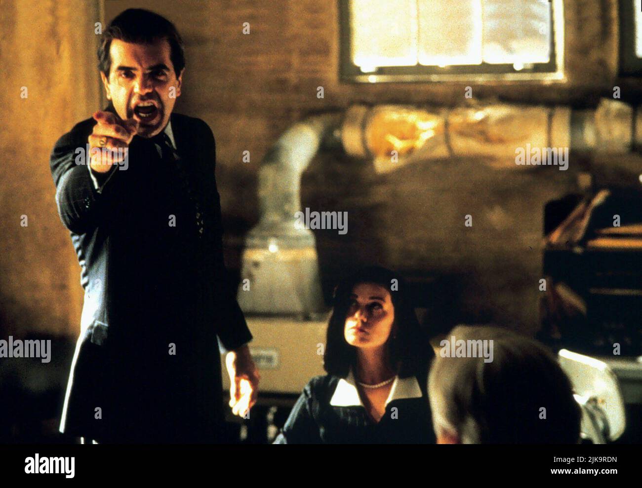 Chazz palminteri linda fiorentino jade hi-res stock photography and ...