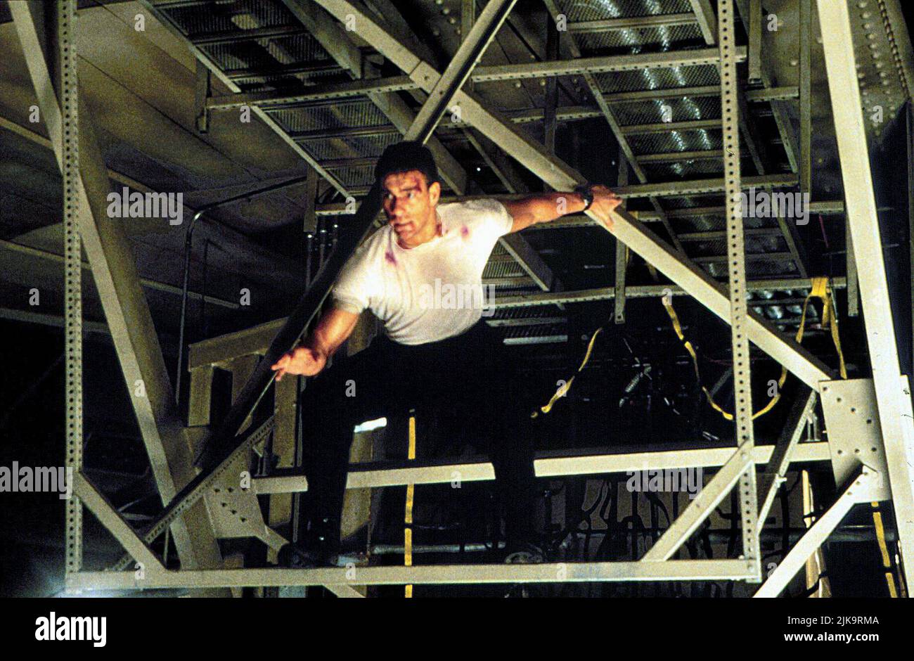 Jean-Claude Van Damme Film Sudden Death (USA 1995) Characters: Darren ...