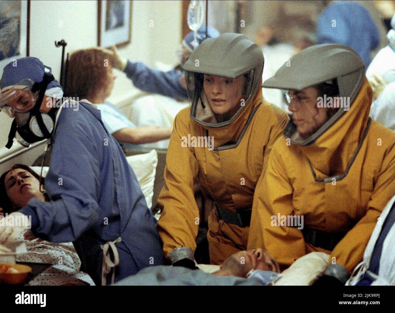 Rene Russo Film Outbreak (USA 1995) Characters: Robby Keough Director ...