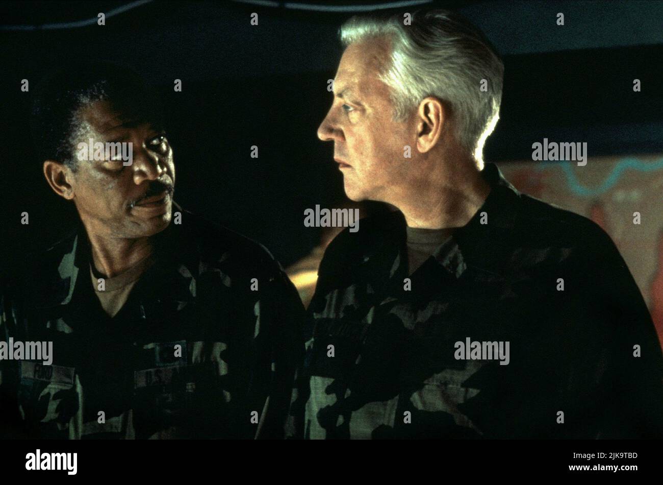 Morgan Freeman & Donald Sutherland Film: Outbreak (USA 1995) Characters ...