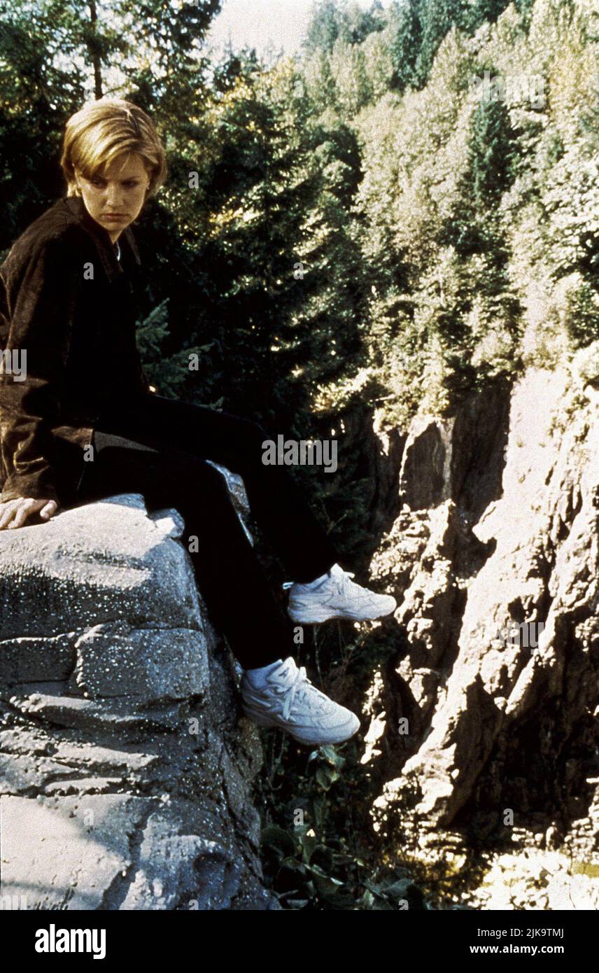 Megan Ward Film: Don'T Look Down (1998) Characters: Carla Engel ...