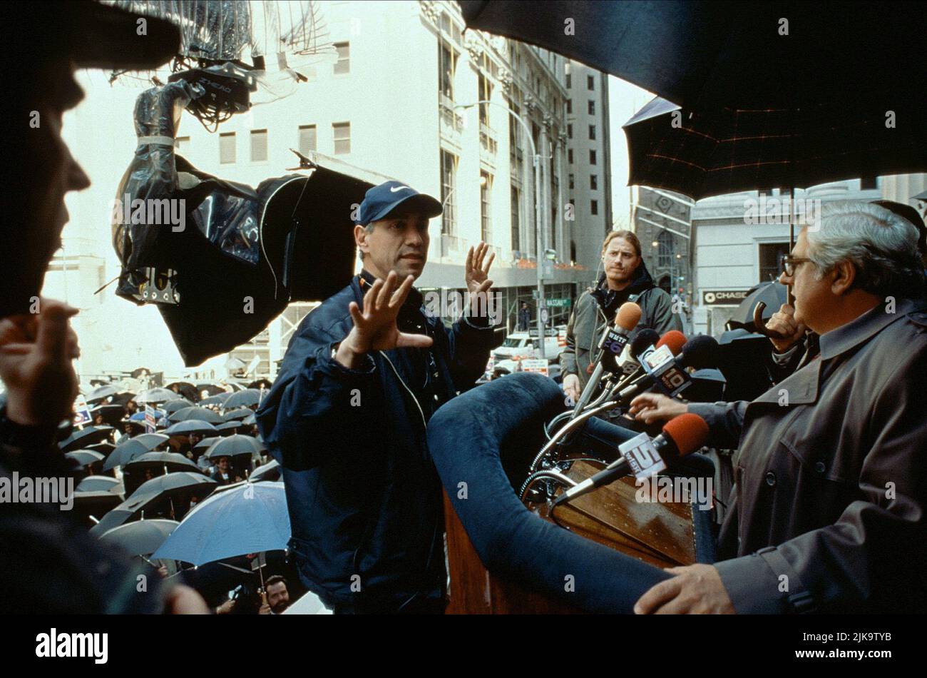 Roland emmerich michael lerner godzilla hi-res stock photography and ...