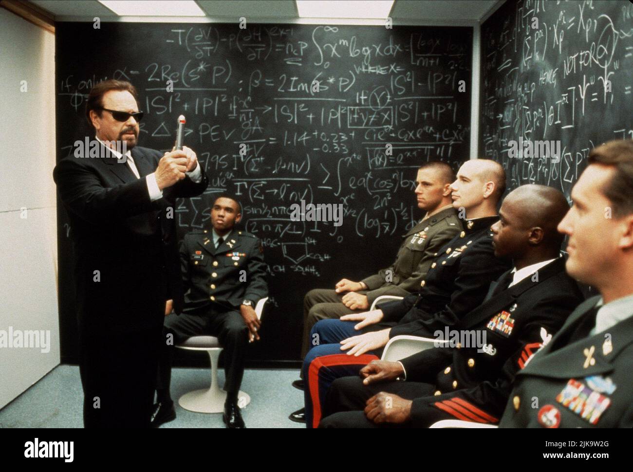 Rip Torn Film Men In Black (USA 1997) Characters: Chief Zed Director ...