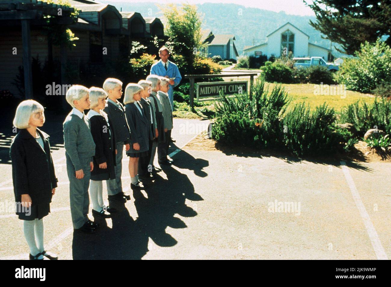 Alien Children Scene Film: Village Of The Damned (USA 1995) Director ...